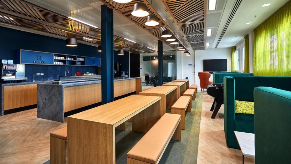 AT Kearney - Rainbow Office Furniture & Design